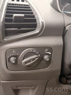 Zils Ford EcoSport 2016 Liepāja, ar dzinēja tilpumu 1.00 L un nobraukumu 124 tūkst. km par 5700 €, foto 15 vietnē AUTOMOTO.COM.LV