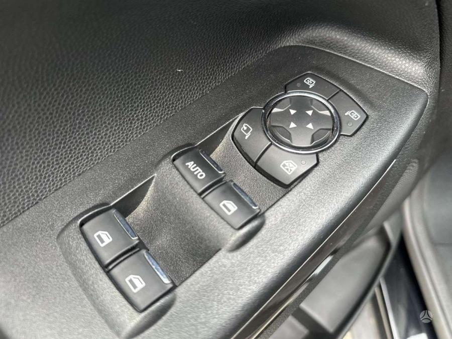 Ford EcoSport 2019 in Klaipeda, with an engine capacity of 1.00 L and mileage of 99 thousand km for 11900 €, photo 12 on AUTOMOTO.COM.LV