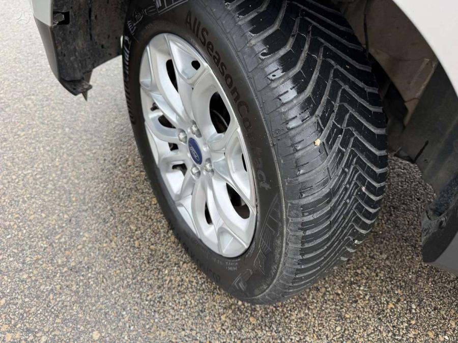 Pelēks Ford EcoSport 2014 Tauragė, ar dzinēja tilpumu 1.00 L un nobraukumu 178 tūkst. km par 4400 €, foto 16 vietnē AUTOMOTO.COM.LV