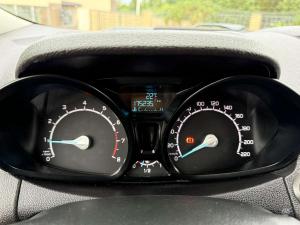 Pelēks Ford EcoSport 2014 Tauragė, ar dzinēja tilpumu 1.00 L un nobraukumu 178 tūkst. km par 4400 €, foto 22 vietnē AUTOMOTO.COM.LV