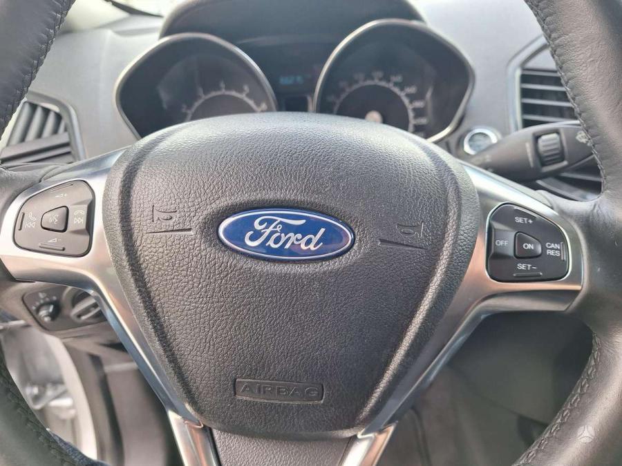 Grey Ford EcoSport 2016 in Taurage, with an engine capacity of 1.00 L and mileage of 166 thousand km for 4700 €, photo 13 on AUTOMOTO.COM.LV