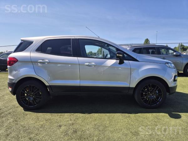 Pelēks Ford EcoSport 2017 Liepāja, ar dzinēja tilpumu 1.00 L un nobraukumu 100 tūkst. km par 6900 €, foto 4 vietnē AUTOMOTO.COM.LV