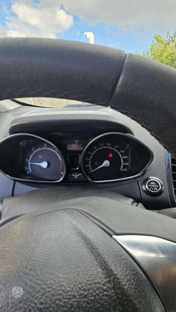 Grey Ford EcoSport 2017 in Taurage, with an engine capacity of 1.50 L and mileage of 244 thousand km for 4800 €, photo 4 on AUTOMOTO.COM.LV