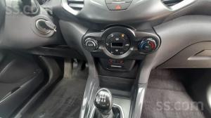 Pelēks Ford EcoSport 2017 Rīga, ar dzinēja tilpumu 1.50 L un nobraukumu 121 tūkst. km par 7100 €, foto 18 vietnē AUTOMOTO.COM.LV
