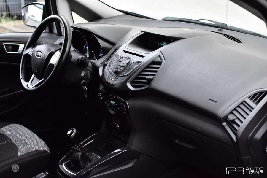 Pelēks Ford EcoSport 2017 Kretinga, ar dzinēja tilpumu 1.00 L un nobraukumu 150 tūkst. km par 5999 €, foto 3 vietnē AUTOMOTO.COM.LV