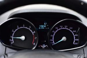 Pelēks Ford EcoSport 2017 Kretinga, ar dzinēja tilpumu 1.00 L un nobraukumu 150 tūkst. km par 5999 €, foto 22 vietnē AUTOMOTO.COM.LV