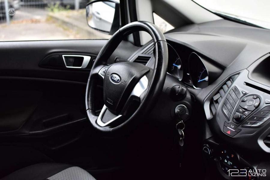 Pelēks Ford EcoSport 2017 Kretinga, ar dzinēja tilpumu 1.00 L un nobraukumu 150 tūkst. km par 5999 €, foto 26 vietnē AUTOMOTO.COM.LV