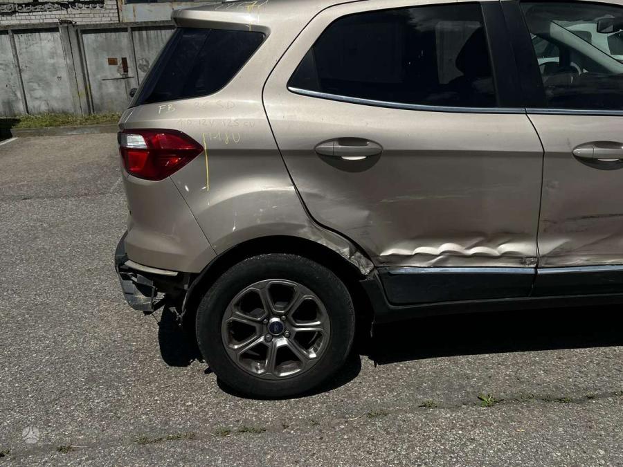 Pelēks Ford EcoSport 2018 Viļņa, ar dzinēja tilpumu 1.00 L un nobraukumu 11 tūkst. km par 4200 €, foto 6 vietnē AUTOMOTO.COM.LV