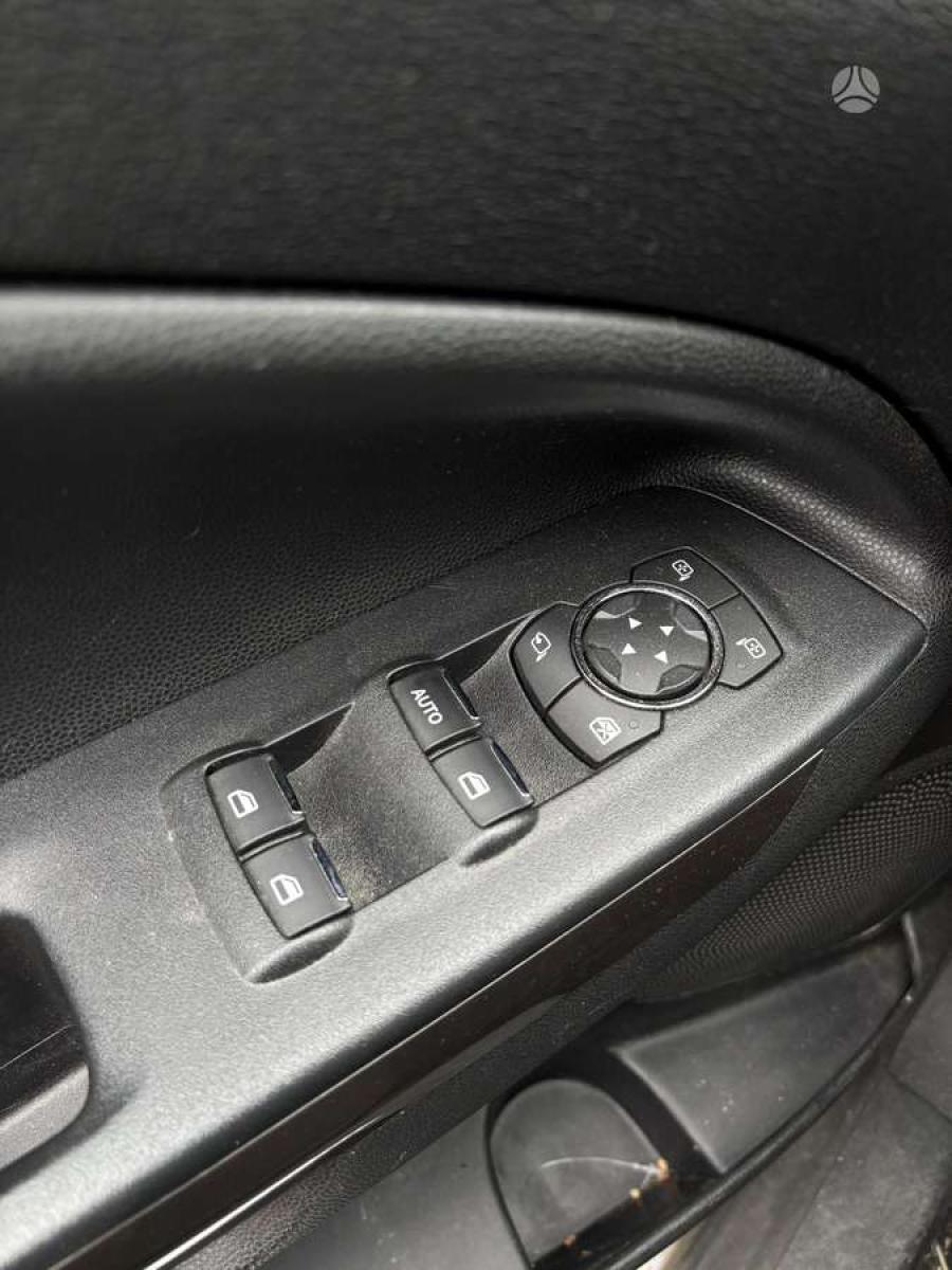 Pelēks Ford EcoSport 2018 Utena, ar dzinēja tilpumu 1.00 L un nobraukumu 105 tūkst. km par 4350 €, foto 9 vietnē AUTOMOTO.COM.LV