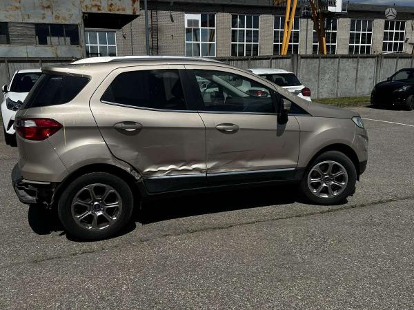 Ford EcoSport 2018 Viļņa vietnē Pelēks Ford EcoSport 2018 Viļņa, ar dzinēja tilpumu 1.00 L un nobraukumu 11 tūkst. km par 3999 €, foto 5 vietnē AUTOMOTO.COM.LV