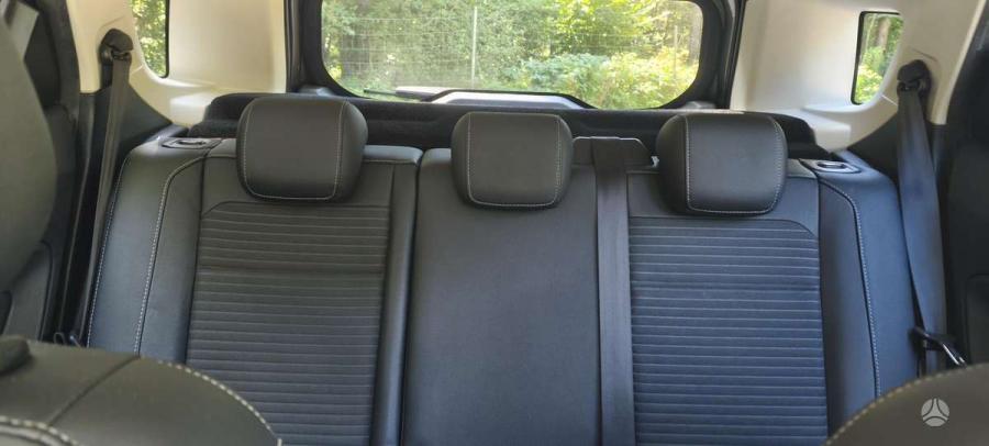 Pelēks Ford EcoSport 2019 Tauragė, ar dzinēja tilpumu 1.00 L un nobraukumu 114 tūkst. km par 6800 €, foto 11 vietnē AUTOMOTO.COM.LV