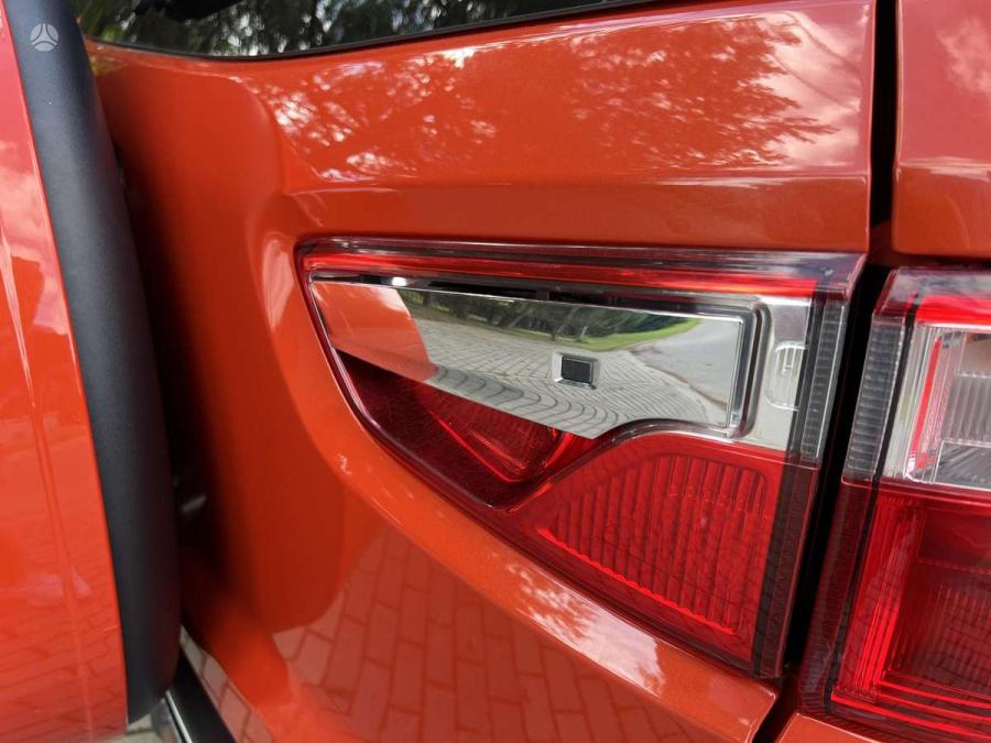 Oranžs Ford EcoSport 2015 Viļņa, ar dzinēja tilpumu 1.50 L un nobraukumu 159 tūkst. km par 6450 €, foto 20 vietnē AUTOMOTO.COM.LV