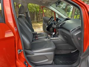 Oranžs Ford EcoSport 2015 Viļņa, ar dzinēja tilpumu 1.50 L un nobraukumu 159 tūkst. km par 6450 €, foto 34 vietnē AUTOMOTO.COM.LV