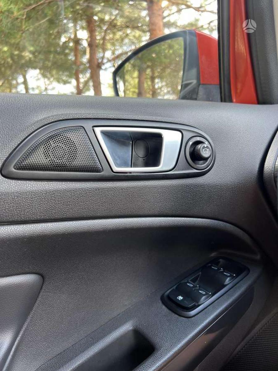 Oranžs Ford EcoSport 2015 Viļņa, ar dzinēja tilpumu 1.50 L un nobraukumu 159 tūkst. km par 6450 €, foto 41 vietnē AUTOMOTO.COM.LV