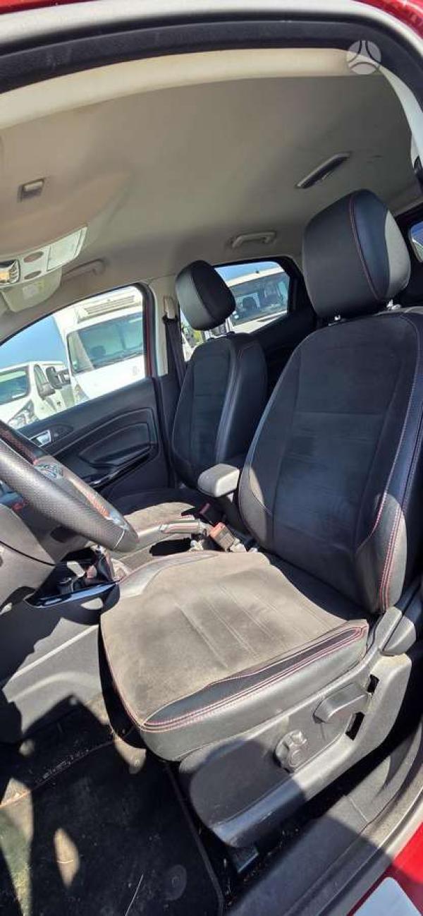 Red Ford EcoSport 2018 in Taurage, with an engine capacity of 1.00 L and mileage of 138 thousand km for 7300 €, photo 10 on AUTOMOTO.COM.LV