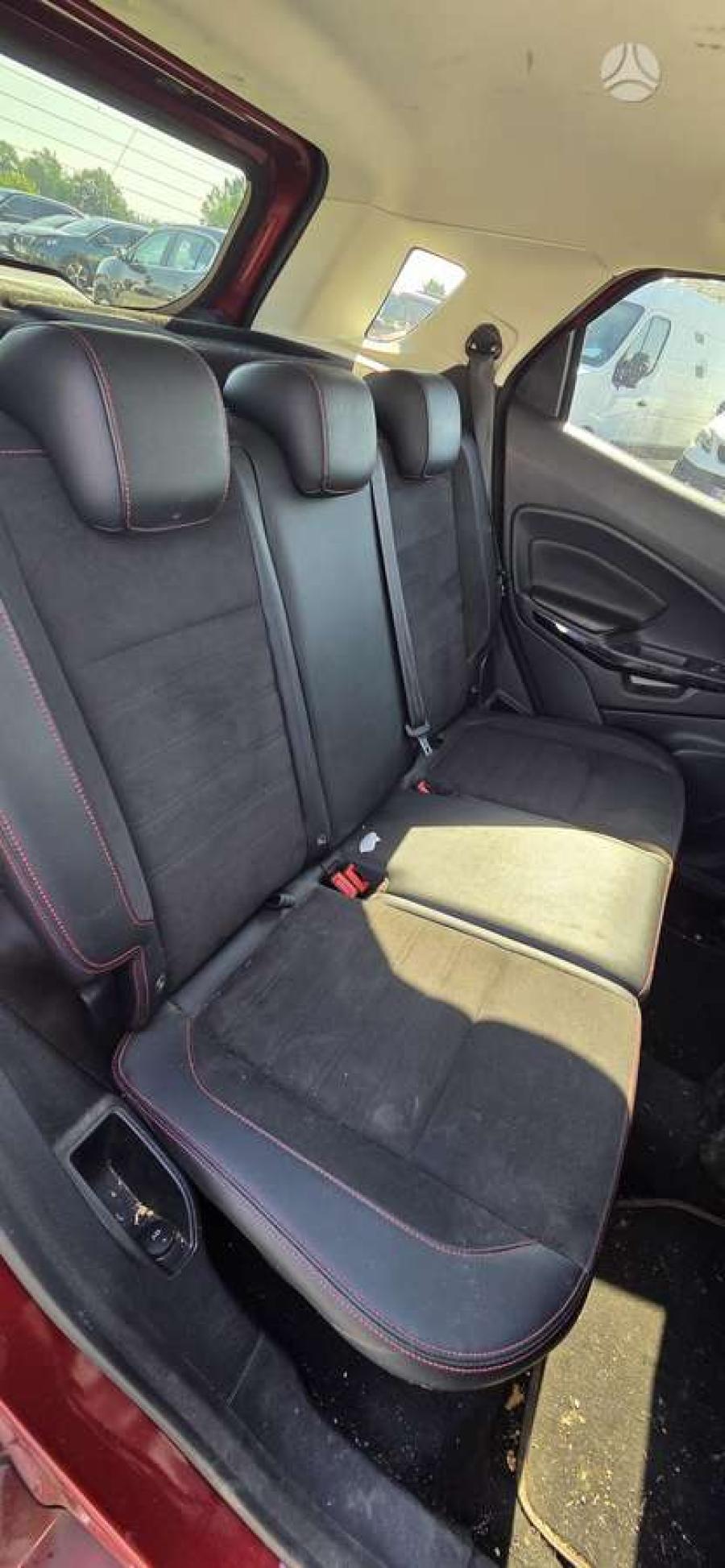 Sarkans Ford EcoSport 2018 Tauragė, ar dzinēja tilpumu 1.00 L un nobraukumu 138 tūkst. km par 7300 €, foto 14 vietnē AUTOMOTO.COM.LV