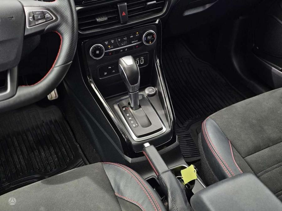 Red Ford EcoSport 2018 in Rokiskis, with an engine capacity of 1.00 L and mileage of 63 thousand km for 7950 €, photo 31 on AUTOMOTO.COM.LV