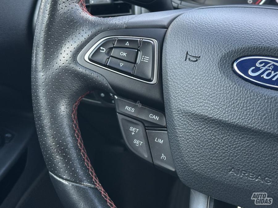 Sarkans Ford EcoSport 2018 Kauņa, ar dzinēja tilpumu 1.00 L un nobraukumu 114 tūkst. km par 10795 €, foto 18 vietnē AUTOMOTO.COM.LV