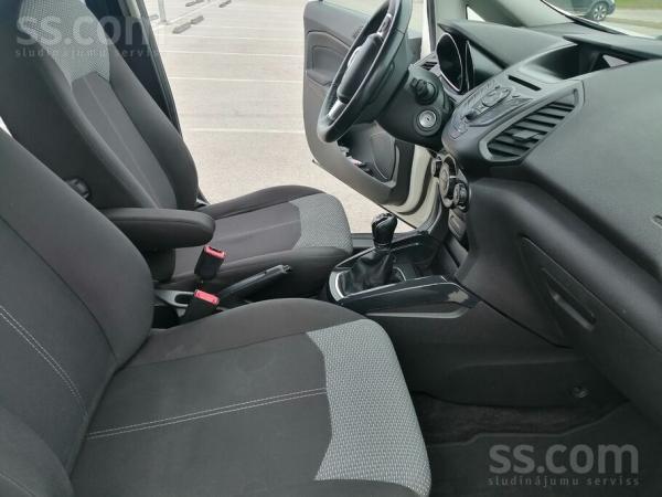 White Ford EcoSport 2015 in Riga, with an engine capacity of 1.50 L and mileage of 198 thousand km for 5500 €, photo 9 on AUTOMOTO.COM.LV
