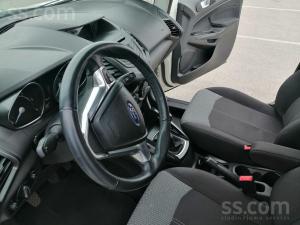 Balts Ford EcoSport 2015 Rīga, ar dzinēja tilpumu 1.50 L un nobraukumu 198 tūkst. km par 5500 €, foto 13 vietnē AUTOMOTO.COM.LV