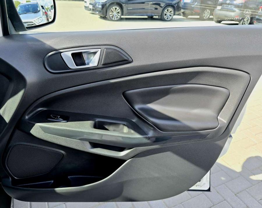 White Ford EcoSport 2016 in Taurage, with an engine capacity of 1.00 L and mileage of 94 thousand km for 4350 €, photo 29 on AUTOMOTO.COM.LV