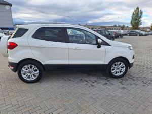 Balts Ford EcoSport 2016 Tauragė, ar dzinēja tilpumu 1.00 L un nobraukumu 130 tūkst. km par 4700 €, foto 9 vietnē AUTOMOTO.COM.LV