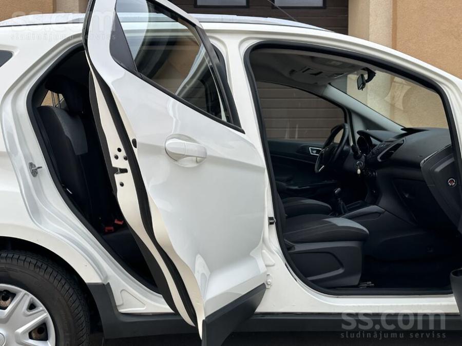 White Ford EcoSport 2017 in Ogre, with an engine capacity of 1.40 L and mileage of 77 thousand km for 7799 €, photo 13 on AUTOMOTO.COM.LV