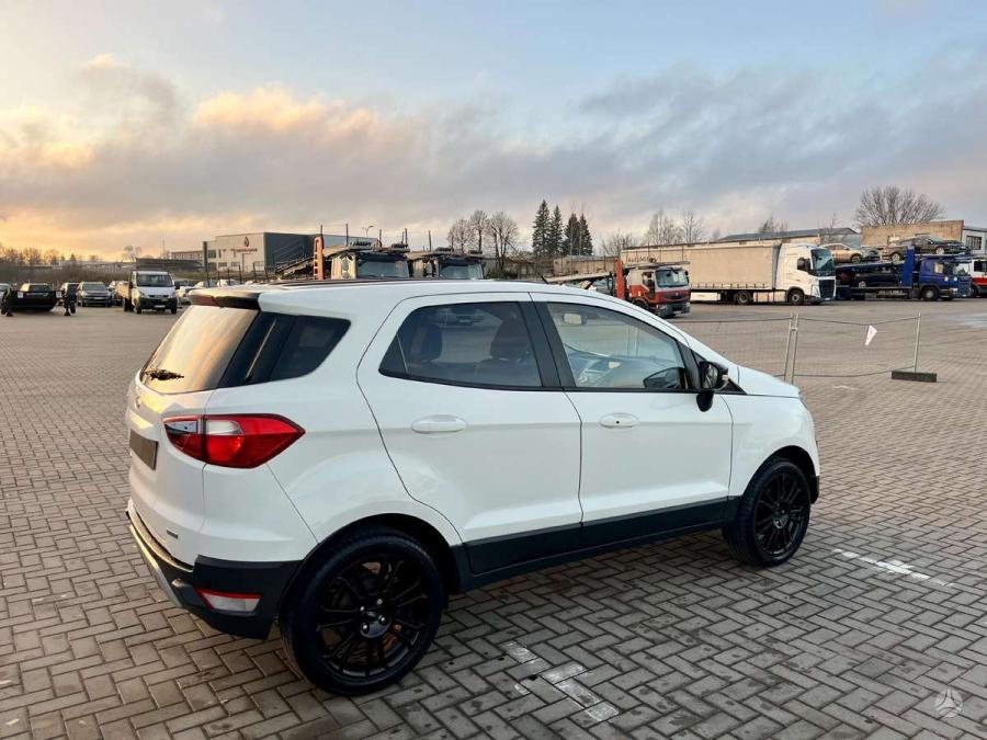 White Ford EcoSport 2017 in Taurage, with an engine capacity of 1.00 L and mileage of 75 thousand km for 5700 €, photo 13 on AUTOMOTO.COM.LV