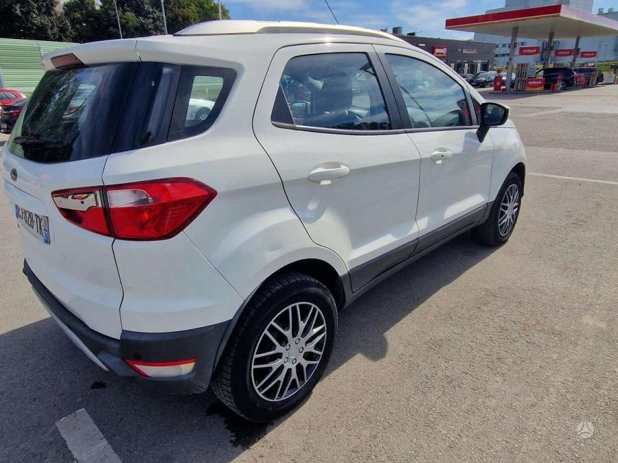 White Ford EcoSport 2017 in Taurage, with an engine capacity of 1.50 L and mileage of 212 thousand km for 4650 €, photo 3 on AUTOMOTO.COM.LV