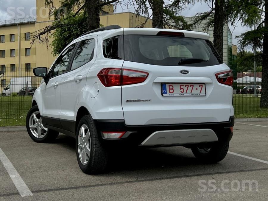 White Ford EcoSport 2019 in Riga, with an engine capacity of 1.00 L and mileage of 93 thousand km for 8900 €, photo 5 on AUTOMOTO.COM.LV