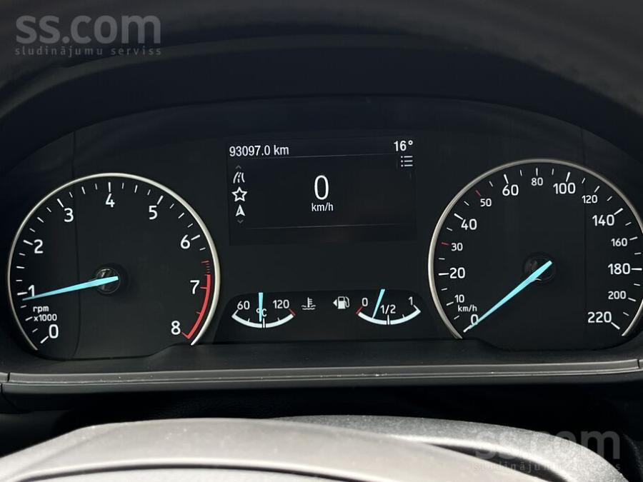 White Ford EcoSport 2019 in Riga, with an engine capacity of 1.00 L and mileage of 93 thousand km for 8900 €, photo 28 on AUTOMOTO.COM.LV