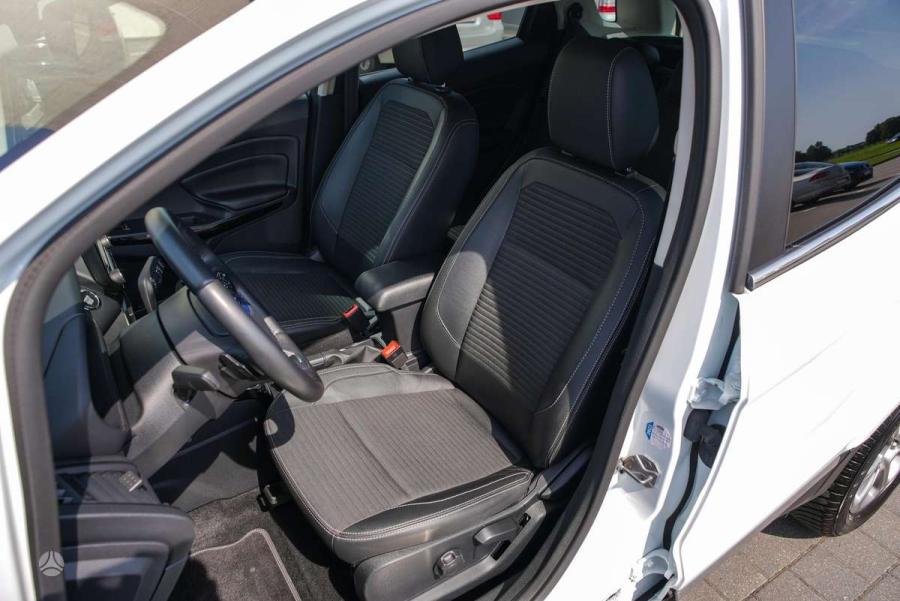 White Ford EcoSport 2019 in Marijampole, with an engine capacity of 1.00 L and mileage of 45 thousand km for 11550 €, photo 30 on AUTOMOTO.COM.LV