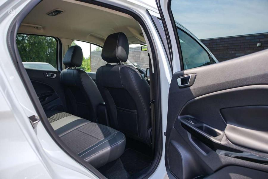 White Ford EcoSport 2019 in Marijampole, with an engine capacity of 1.00 L and mileage of 45 thousand km for 11550 €, photo 35 on AUTOMOTO.COM.LV