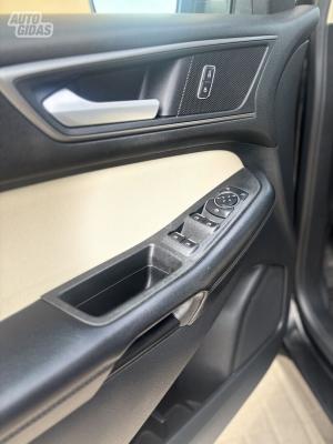 Black Ford Edge 2015 in Kretinga, with an engine capacity of 3.50 L and mileage of 168 thousand km for 9399 €, photo 22 on AUTOMOTO.COM.LV