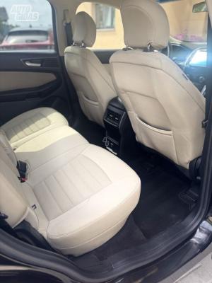 Black Ford Edge 2015 in Kretinga, with an engine capacity of 3.50 L and mileage of 168 thousand km for 9399 €, photo 31 on AUTOMOTO.COM.LV