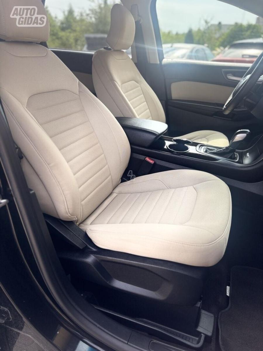 Black Ford Edge 2015 in Kretinga, with an engine capacity of 3.50 L and mileage of 168 thousand km for 9399 €, photo 32 on AUTOMOTO.COM.LV