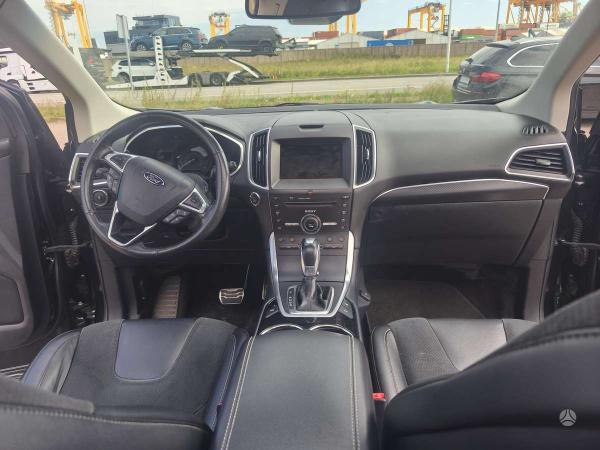Black Ford Edge 2015 in Klaipeda, with an engine capacity of 2.72 L and mileage of 190 thousand km for 15000 €, photo 6 on AUTOMOTO.COM.LV