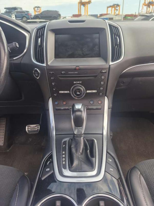 Black Ford Edge 2015 in Klaipeda, with an engine capacity of 2.72 L and mileage of 190 thousand km for 15000 €, photo 7 on AUTOMOTO.COM.LV