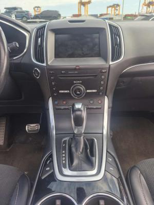 Melns Ford Edge 2015 Klaipėda, ar dzinēja tilpumu 2.72 L un nobraukumu 190 tūkst. km par 15000 €, foto 8 vietnē AUTOMOTO.COM.LV