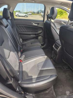 Melns Ford Edge 2015 Klaipėda, ar dzinēja tilpumu 2.72 L un nobraukumu 190 tūkst. km par 15000 €, foto 12 vietnē AUTOMOTO.COM.LV