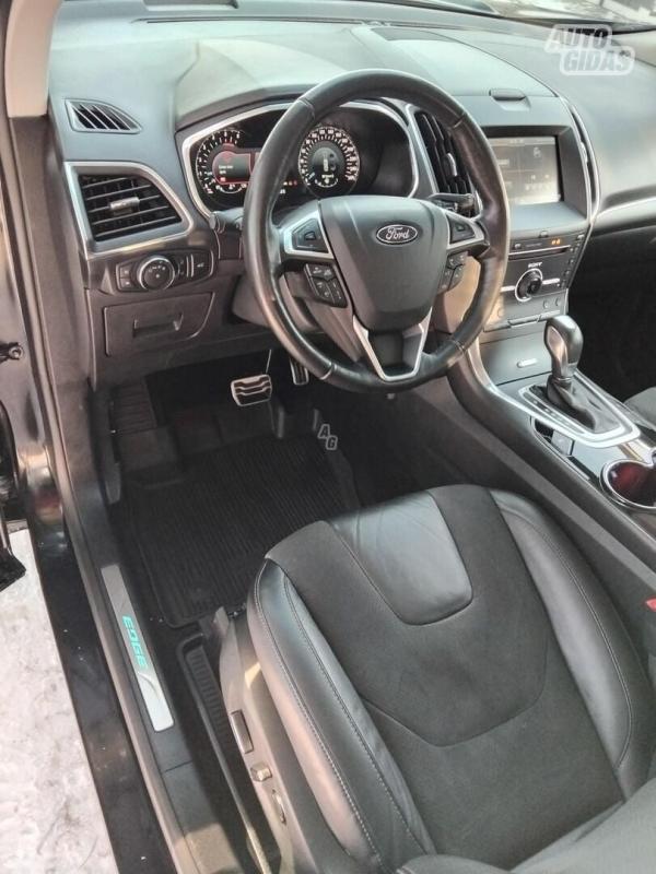 Melns Ford Edge 2016 Kretinga, ar dzinēja tilpumu 2.00 L un nobraukumu 210 tūkst. km par 14250 €, foto 6 vietnē AUTOMOTO.COM.LV