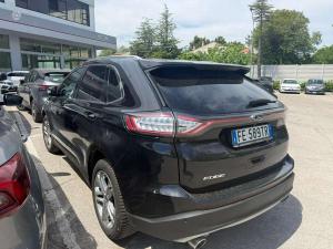 Black Ford Edge 2016 in Siauliai, with an engine capacity of 2.00 L and mileage of 270 thousand km for 9900 €, photo 6 on AUTOMOTO.COM.LV