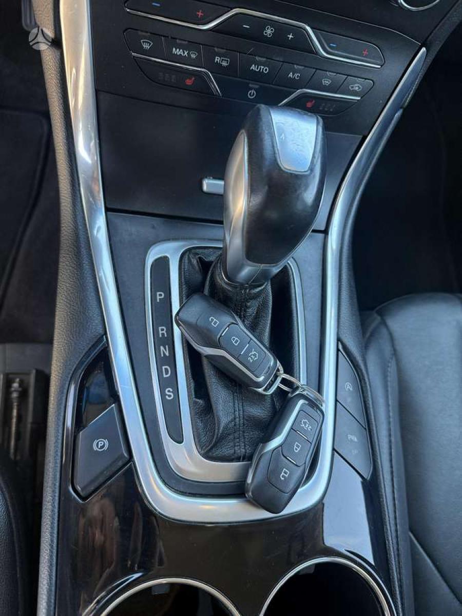 Melns Ford Edge 2016 Šauļi, ar dzinēja tilpumu 2.00 L un nobraukumu 290 tūkst. km par 7200 €, foto 20 vietnē AUTOMOTO.COM.LV