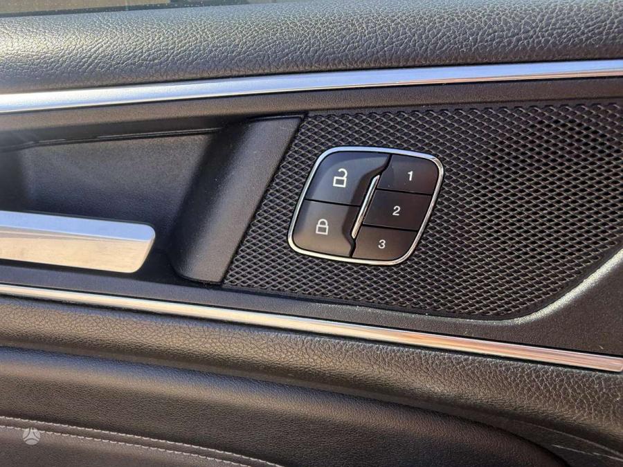 Melns Ford Edge 2016 Šauļi, ar dzinēja tilpumu 2.00 L un nobraukumu 290 tūkst. km par 7200 €, foto 25 vietnē AUTOMOTO.COM.LV