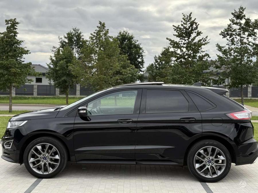 Black Ford Edge 2016 in Siauliai, with an engine capacity of 2.00 L and mileage of 249 thousand km for 16450 €, photo 6 on AUTOMOTO.COM.LV