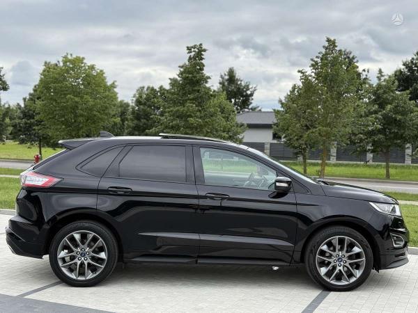 Black Ford Edge 2016 in Siauliai, with an engine capacity of 2.00 L and mileage of 249 thousand km for 16450 €, photo 6 on AUTOMOTO.COM.LV