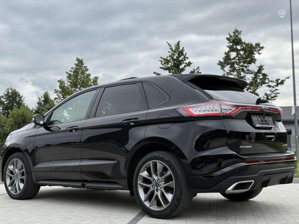 Black Ford Edge 2016 in Siauliai, with an engine capacity of 2.00 L and mileage of 249 thousand km for 16450 €, photo 7 on AUTOMOTO.COM.LV