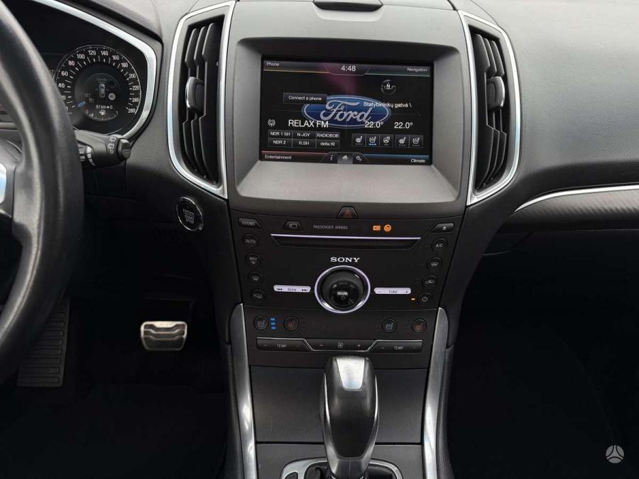 Black Ford Edge 2016 in Siauliai, with an engine capacity of 2.00 L and mileage of 249 thousand km for 16450 €, photo 30 on AUTOMOTO.COM.LV