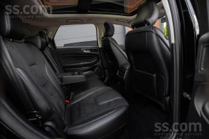 Melns Ford Edge 2017 Jelgava, ar dzinēja tilpumu 2.00 L un nobraukumu 0 tūkst. km par 15700 €, foto 10 vietnē AUTOMOTO.COM.LV