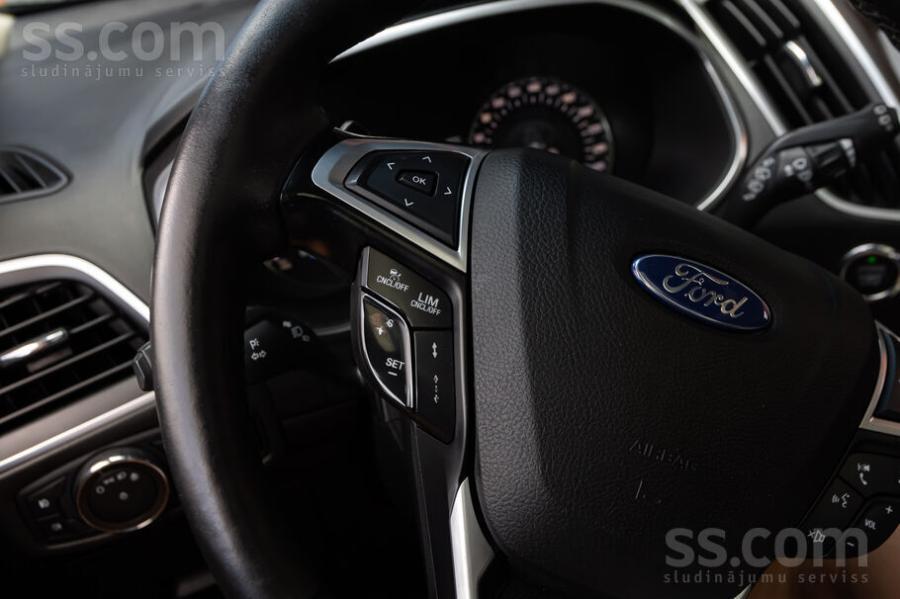 Melns Ford Edge 2017 Jelgava, ar dzinēja tilpumu 2.00 L un nobraukumu 0 tūkst. km par 15700 €, foto 32 vietnē AUTOMOTO.COM.LV